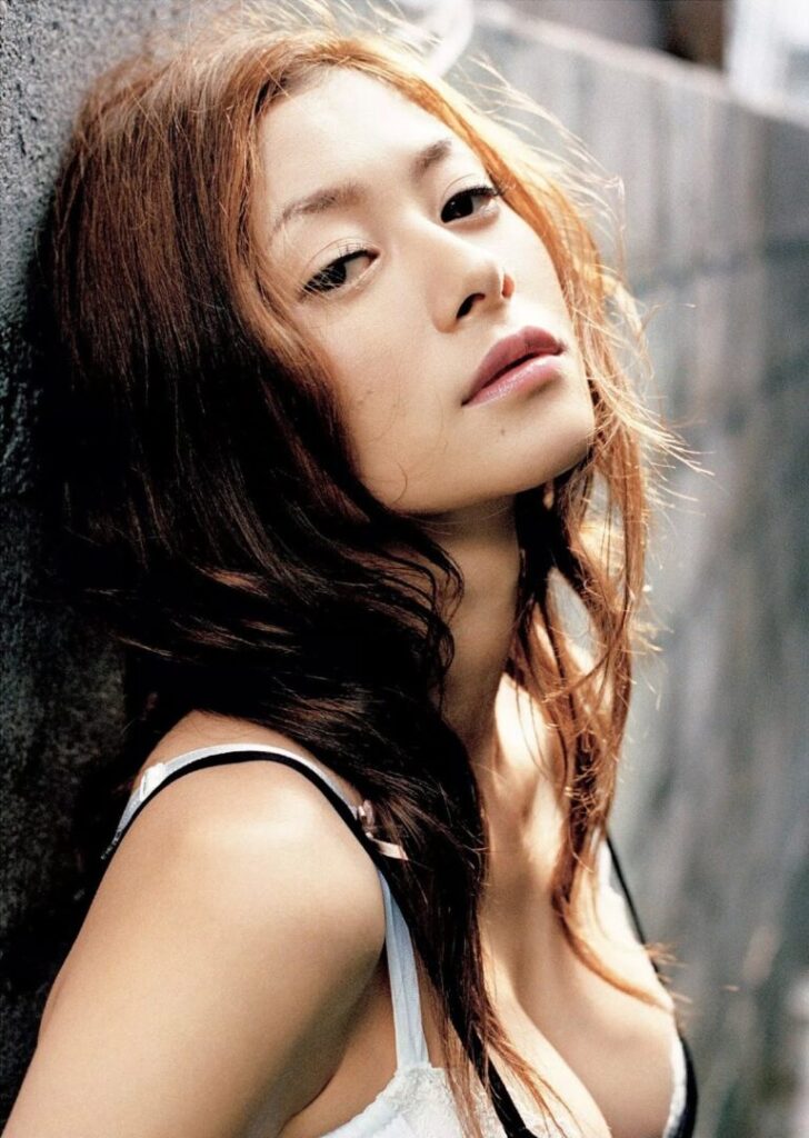 【画像94枚】真木よう子の胸が美しすぎる！最高レベルです | 芸能人の画像まとめサイト『aigazo(アイガゾ)』