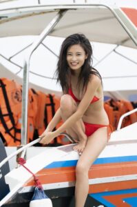 【画像150枚】小島瑠璃子の胸が美しすぎる！最高レベルです | 芸能人の画像まとめサイト『aigazo(アイガゾ)』