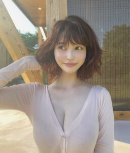 【画像180枚】岸明日香の胸が美しすぎる！最高レベルです | 芸能人の画像まとめサイト『aigazo(アイガゾ)』