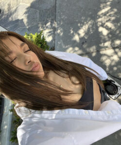 【画像60枚】ローラの胸が美しすぎる！最高レベルです | 芸能人の画像まとめサイト『aigazo(アイガゾ)』