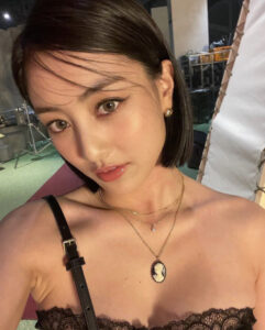 【画像98枚】ジヒョの胸が美しすぎる！最高レベルです | 芸能人の画像まとめサイト『aigazo(アイガゾ)』