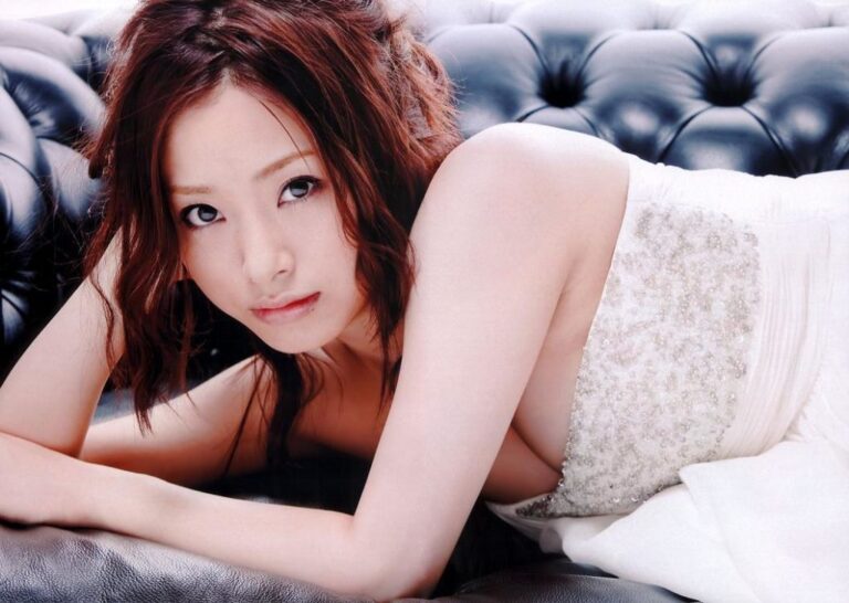 【画像57枚】上戸彩の胸が美しすぎる！最高レベルです | 芸能人の画像まとめサイト『aigazo(アイガゾ)』