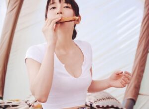 【画像110枚】吉岡里帆の胸が美しすぎる！最高レベルです | 芸能人のバスト画像まとめサイト『aigazo(アイガゾ)』