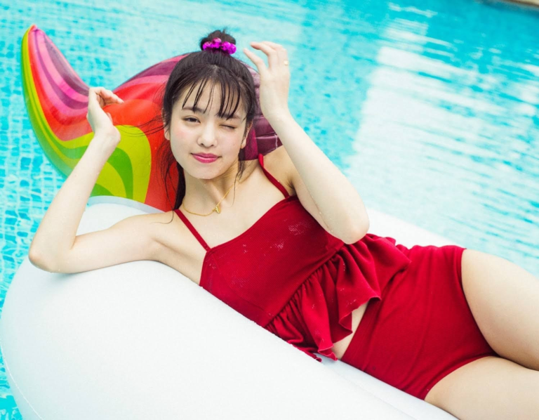 【画像50枚】横田真悠の胸が美しすぎる！最高レベルです | 芸能人の画像まとめサイト『aigazo(アイガゾ)』