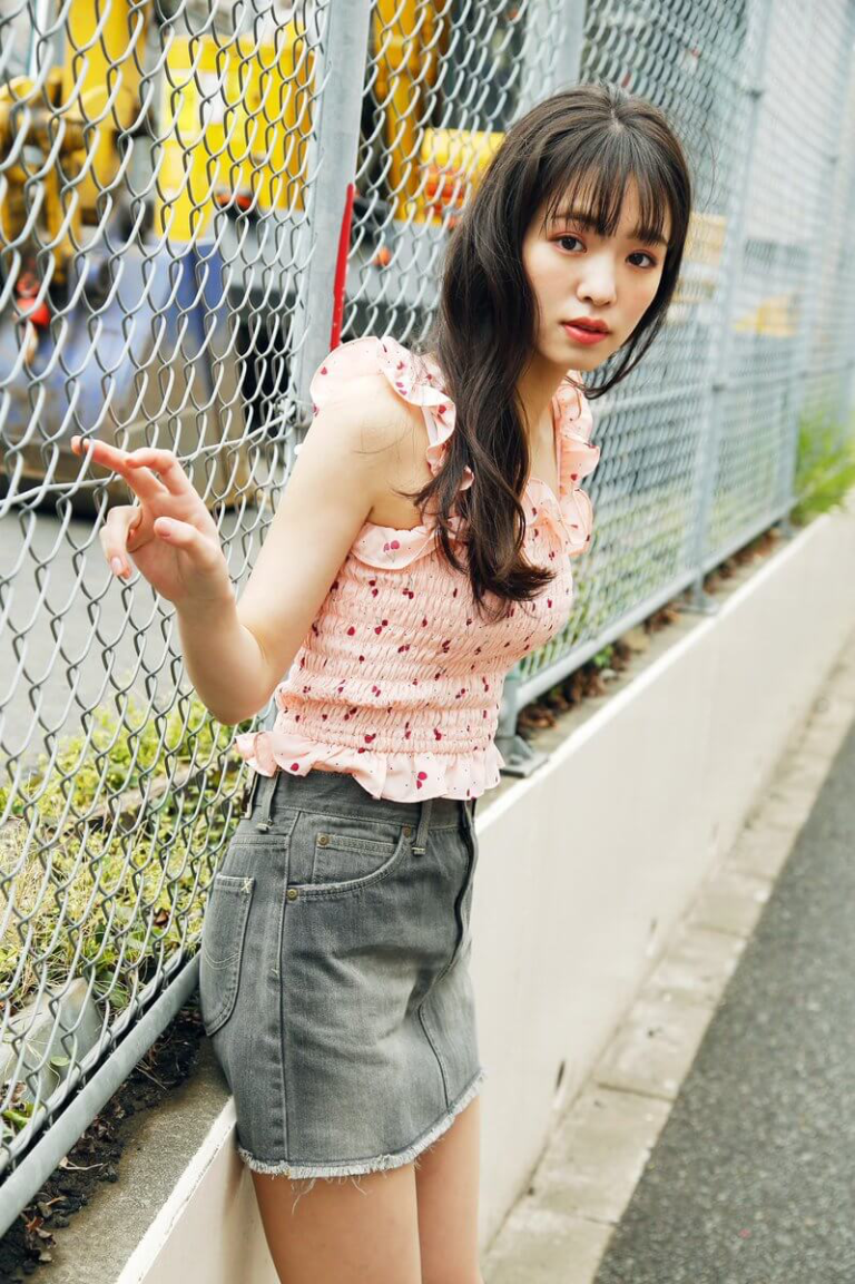 【画像50枚】横田真悠の胸が美しすぎる！最高レベルです | 芸能人の画像まとめサイト『aigazo(アイガゾ)』