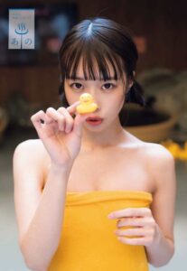 【画像42枚】あのちゃんの胸が美しすぎる！最高レベルです | 芸能人の画像まとめサイト『aigazo(アイガゾ)』