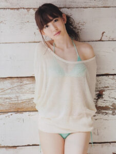 【画像254枚】小嶋陽菜の胸が美しすぎる！最高レベルです | 芸能人の画像まとめサイト『aigazo(アイガゾ)』