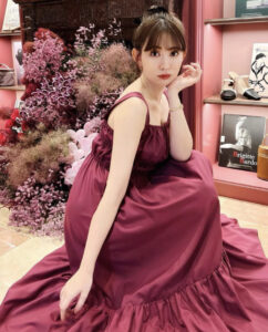 【画像254枚】小嶋陽菜の胸が美しすぎる！最高レベルです | 芸能人の画像まとめサイト『aigazo(アイガゾ)』