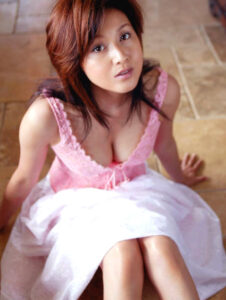 【画像100枚】藤原紀香の胸が美しすぎる！最高レベルです | 芸能人の画像まとめサイト『aigazo(アイガゾ)』