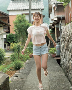 【画像170枚】浅倉唯の胸が美しすぎる！最高レベルです | 芸能人の画像まとめサイト『aigazo(アイガゾ)』