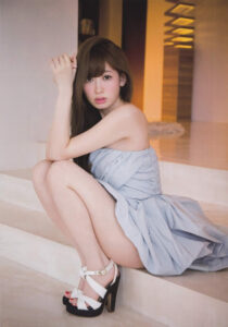 【画像254枚】小嶋陽菜の胸が美しすぎる！最高レベルです | 芸能人の画像まとめサイト『aigazo(アイガゾ)』