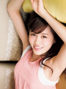【画像140枚】前田敦子の胸が美しすぎる！最高レベルです | 芸能人の画像まとめサイト『aigazo(アイガゾ)』