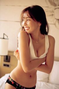 【画像210枚】佐野ひなこの胸が美しすぎる！最高レベルです | 芸能人の画像まとめサイト『aigazo(アイガゾ)』