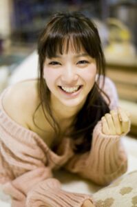 【画像70枚】新川優愛の胸が美しすぎる！最高レベルです | 芸能人の画像まとめサイト『aigazo(アイガゾ)』
