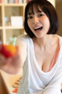 【画像86枚】岡田紗佳の胸が美しすぎる！最高レベルです | 芸能人の画像まとめサイト『aigazo(アイガゾ)』