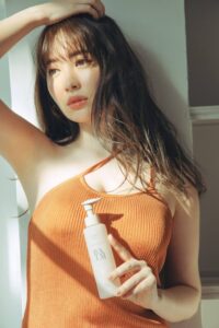 【画像254枚】小嶋陽菜の胸が美しすぎる！最高レベルです | 芸能人の画像まとめサイト『aigazo(アイガゾ)』