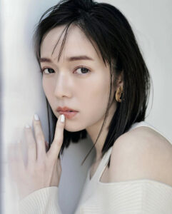 【画像77枚】佐藤栞里の胸が美しすぎる！最高レベルです | 芸能人の画像まとめサイト『aigazo(アイガゾ)』