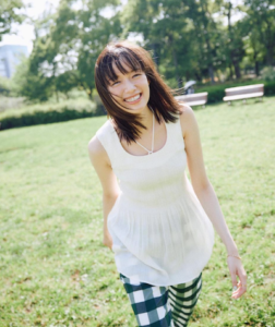 【画像77枚】佐藤栞里の胸が美しすぎる！最高レベルです | 芸能人の画像まとめサイト『aigazo(アイガゾ)』