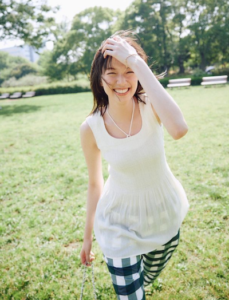 【画像77枚】佐藤栞里の胸が美しすぎる！最高レベルです | 芸能人の画像まとめサイト『aigazo(アイガゾ)』