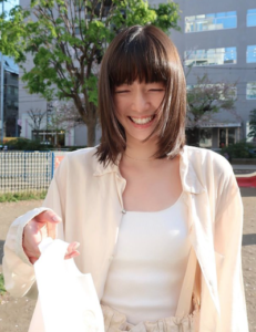 【画像77枚】佐藤栞里の胸が美しすぎる！最高レベルです | 芸能人の画像まとめサイト『aigazo(アイガゾ)』