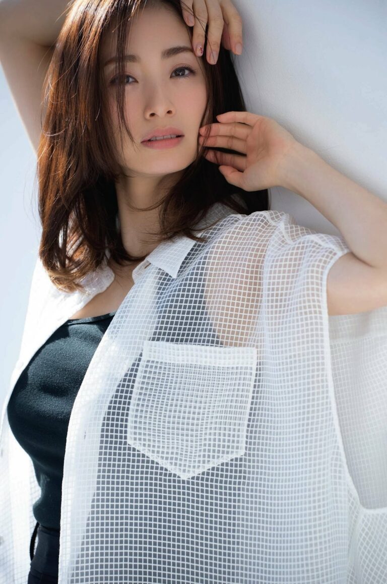 【画像57枚】上戸彩の胸が美しすぎる！最高レベルです | 芸能人の画像まとめサイト『aigazo(アイガゾ)』