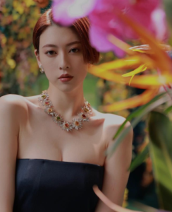 【画像68枚】三吉彩花の胸が美しすぎる！最高レベルです | 芸能人の画像まとめサイト『aigazo(アイガゾ)』